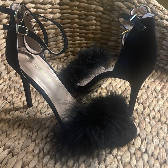 Shoes | Black Fluffy Heels | Poshmark